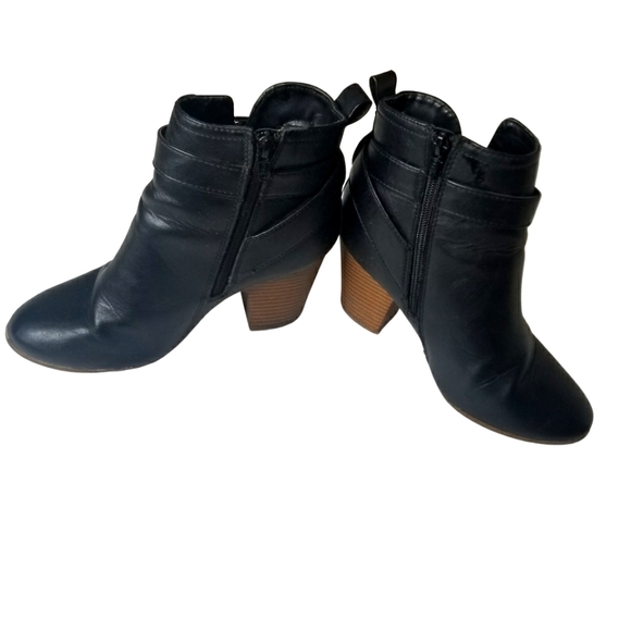 Time and Tru | Shoes | Time And Tru Side Zip Buckle Stylish Ankle Boots ...